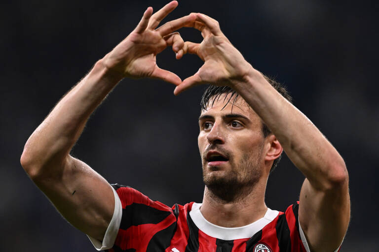 Milan, Braida è sicuro: il capitano deve essere lui, “identità ... Milan, Braida è sicuro: il capitano deve essere lui, “identità ...